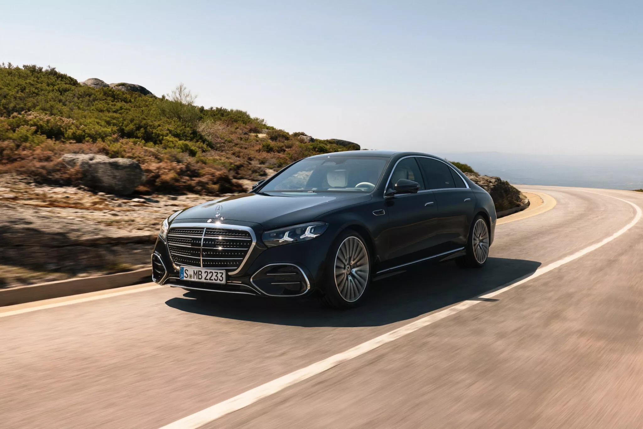 Đây là Mercedes-Benz S-Class mới: động cơ V8 hơn 500 mã lực, một thứ ...