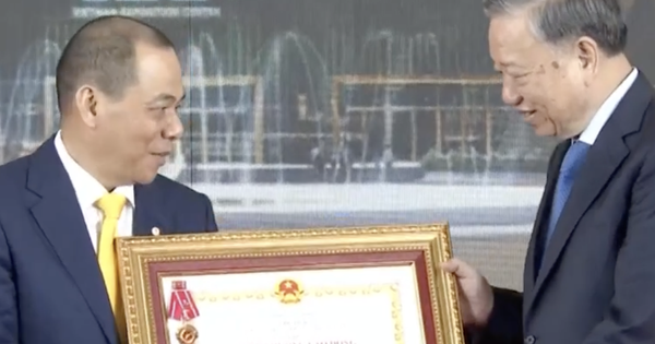 Vingroup của tỷ phú Phạm Nhật Vượng nhận Huân chương lao động hạng Nhất